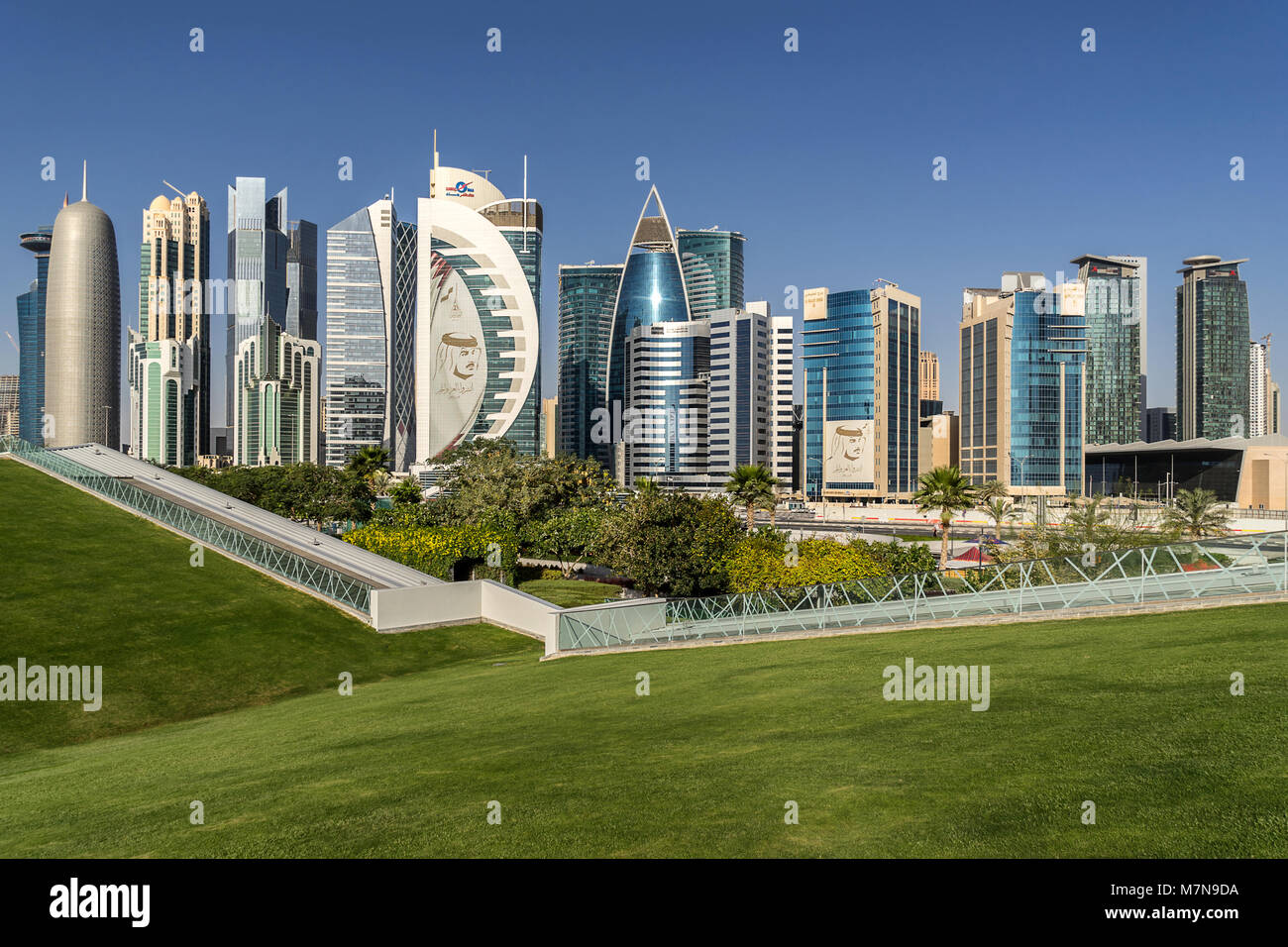 Hotel doha sheraton doha qatar hi-res stock photography and images - Alamy