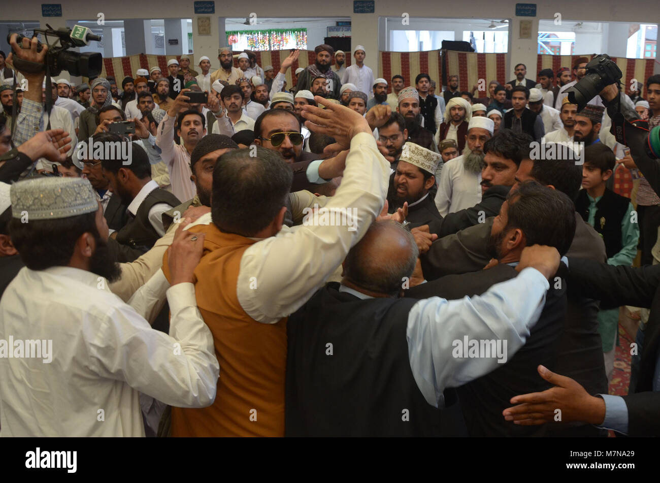 Pakistani leader of muslim league hi-res stock photography and images ...