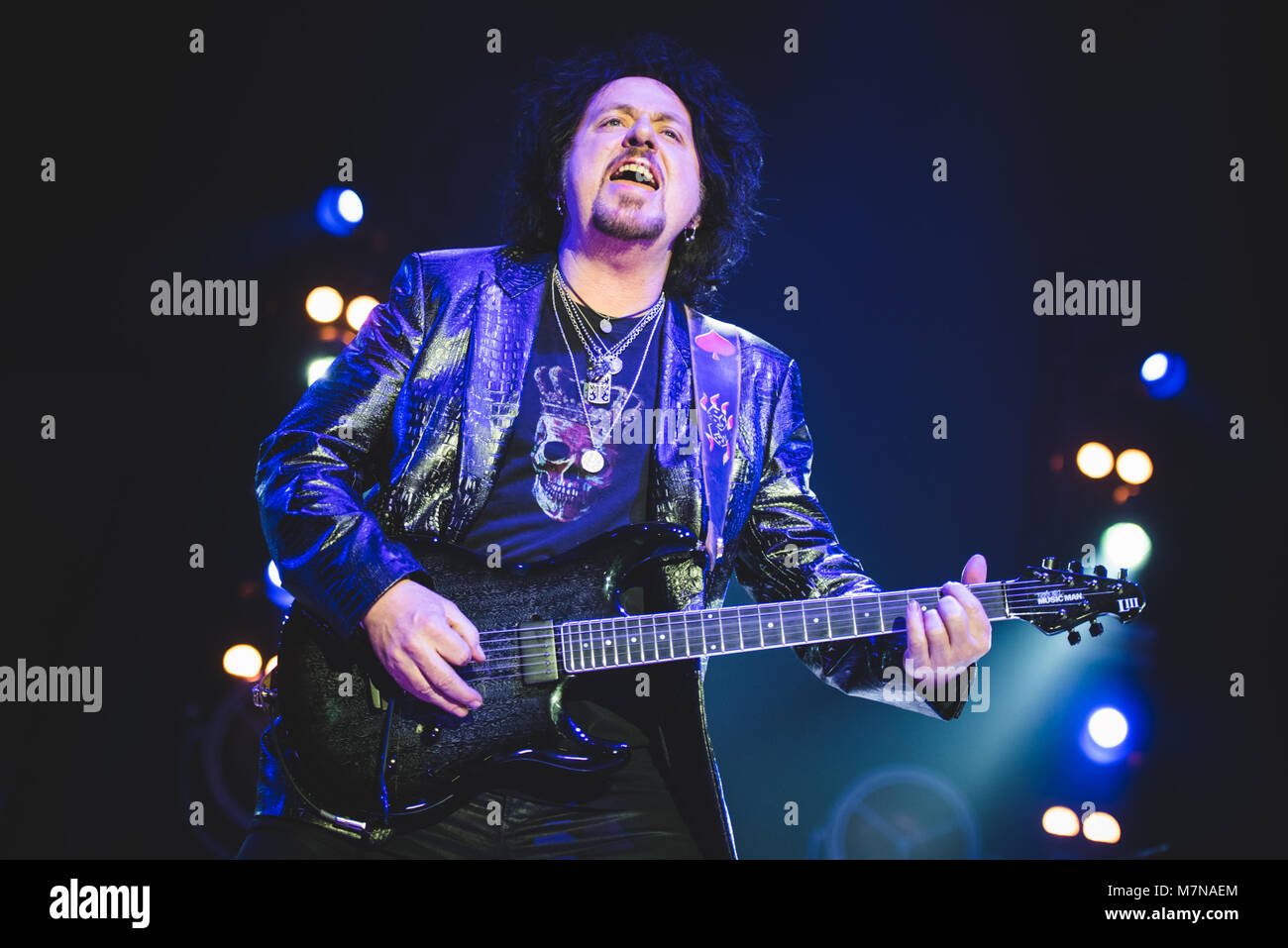 Toto band hi-res stock photography and images - Alamy
