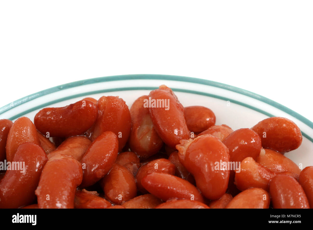 Light kidney beans in a bowl Stock Photo - Alamy