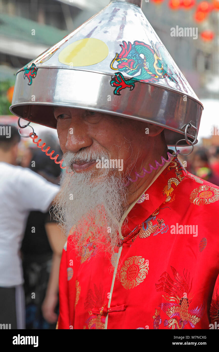Old chinese people hi-res stock photography and images - Alamy