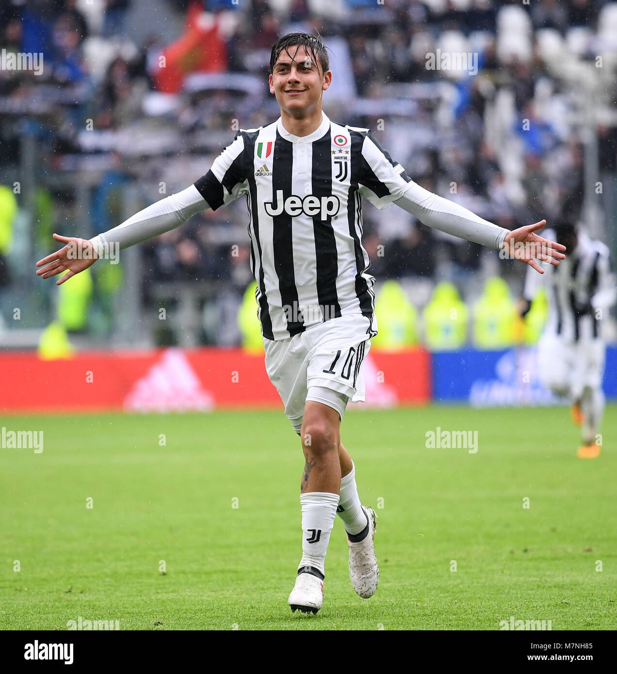 Paulo Dybala 2018 Juventus Stock Photos & Paulo Dybala 2018 Juventus ...