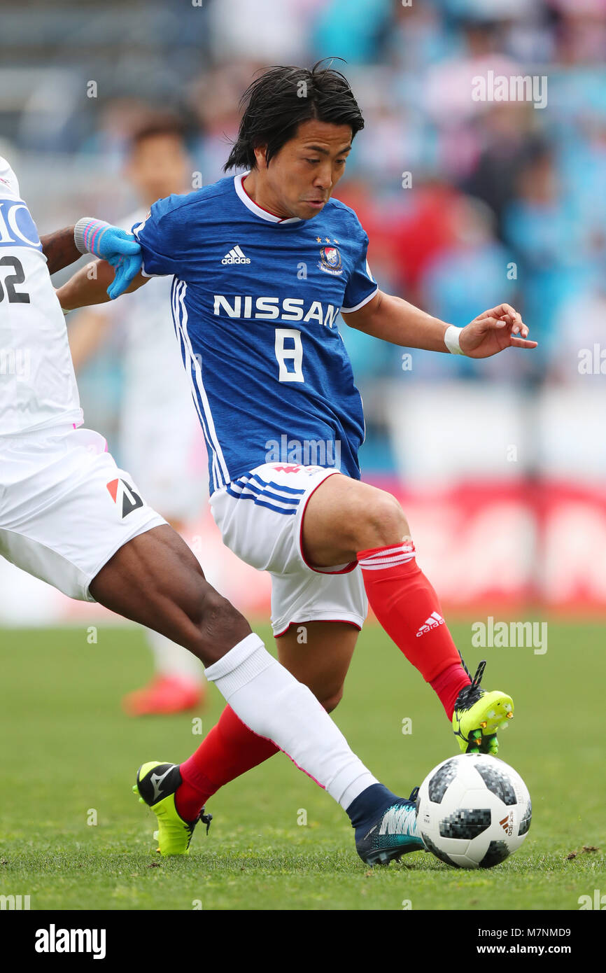NHK Spring Mitsuzawa Football Stadium, Kanagawa, Japan. 10th Mar, 2018. Kosuke Nakamachi (F ...