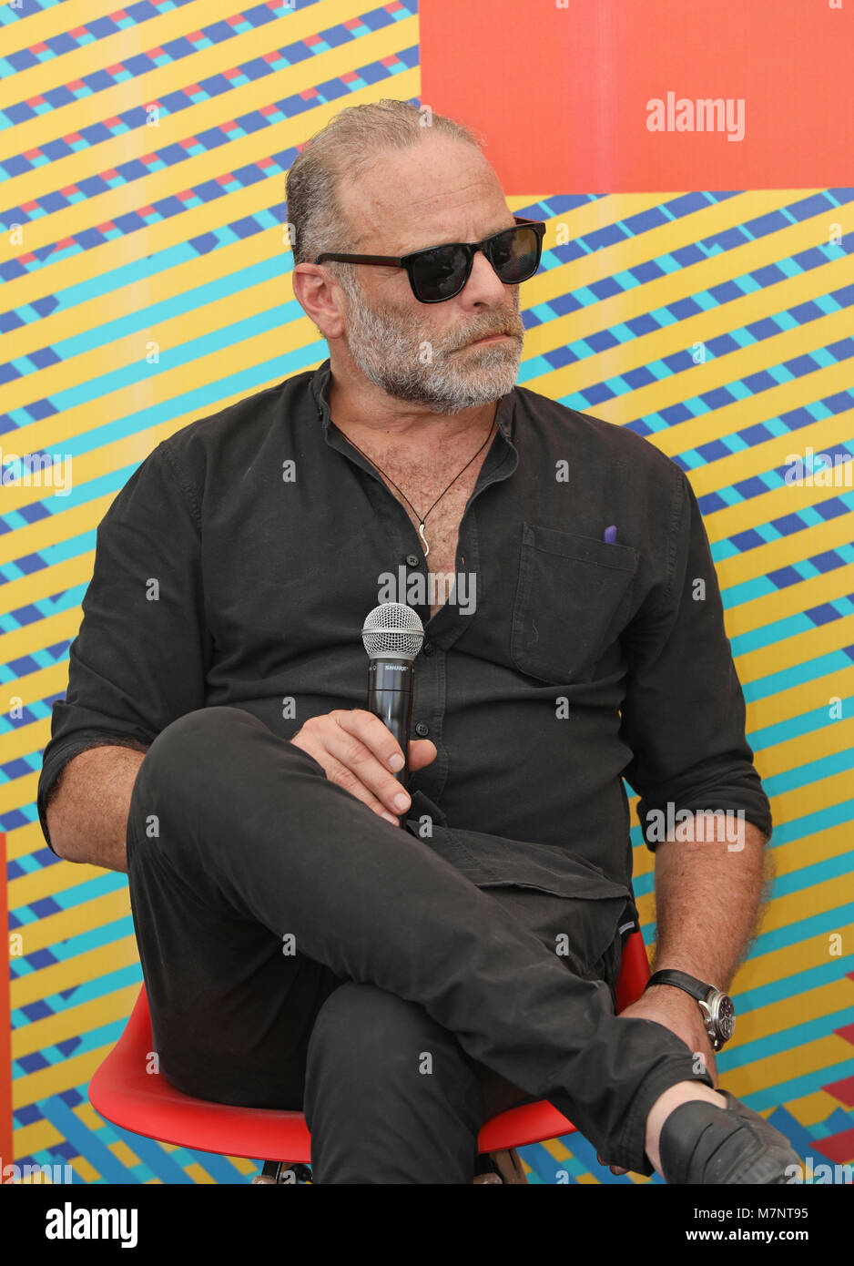 Dana logo hi-res stock photography and images - Alamy