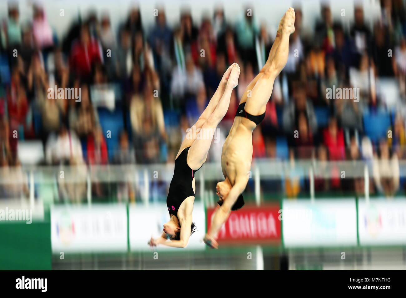 Chinese divers hi-res stock photography and images - Alamy