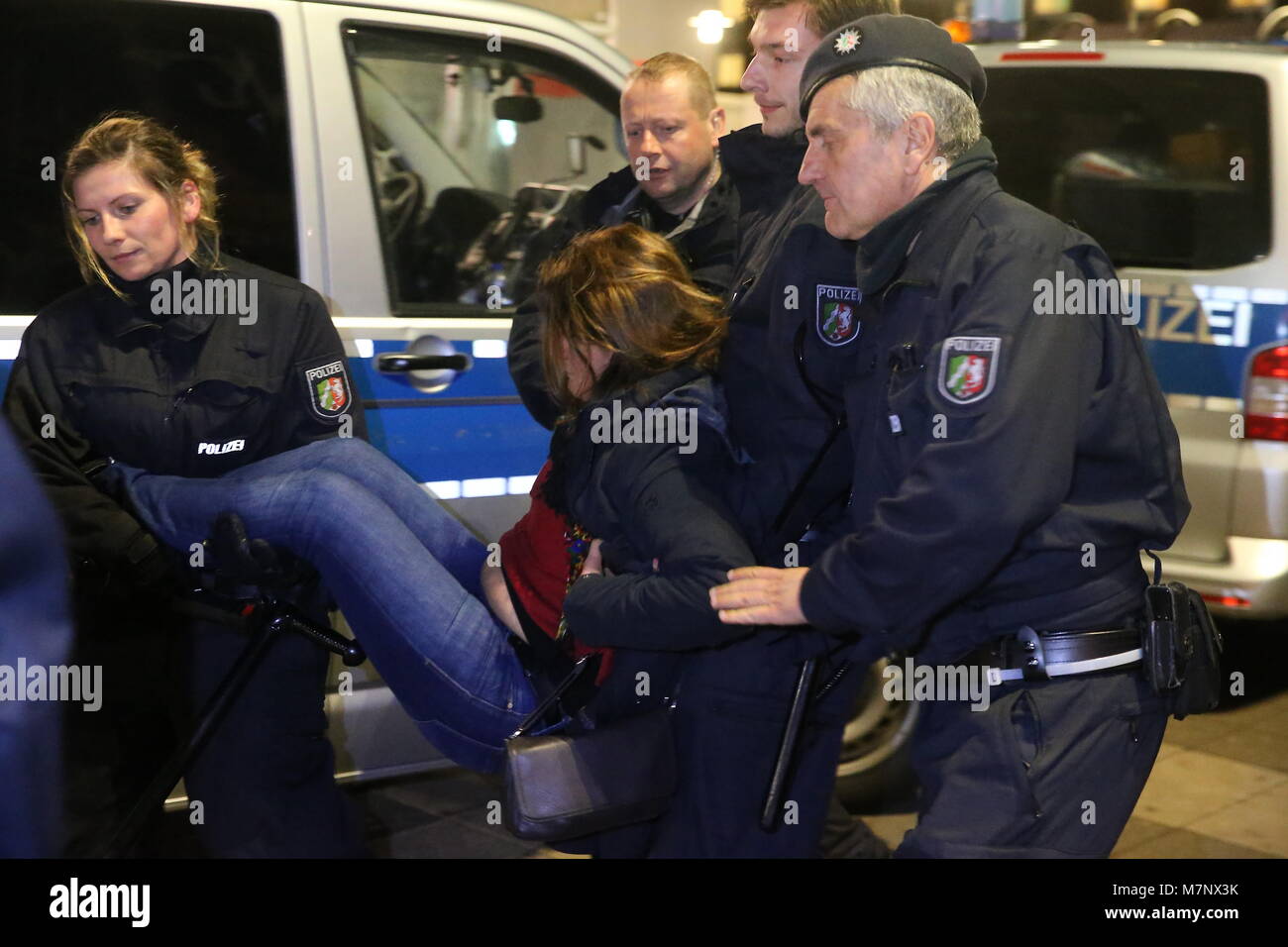 Female arrested hi-res stock photography and images - Alamy