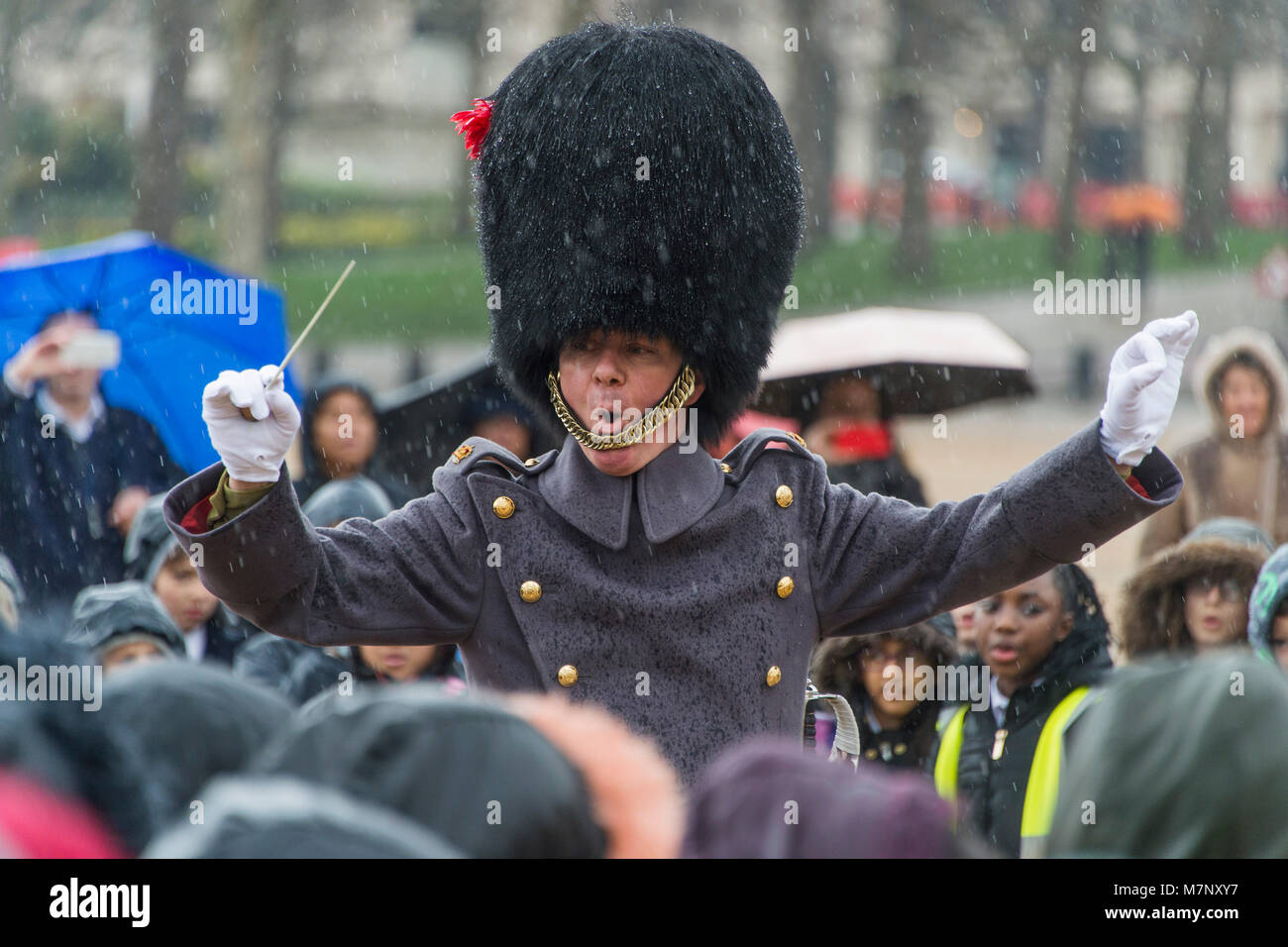 Conductor major simon haw mbe hi-res stock photography and images - Alamy