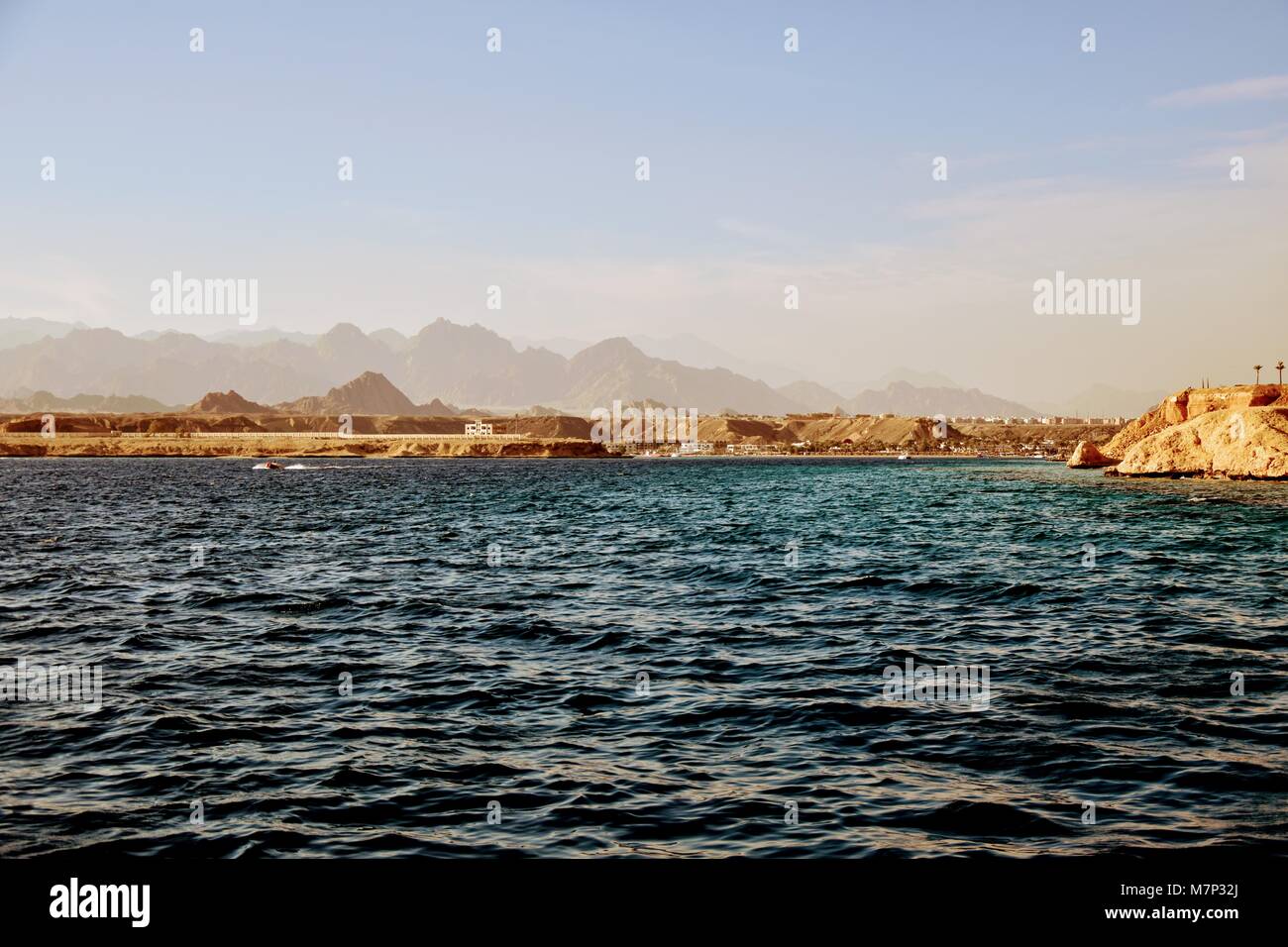 Sea of desert hi-res stock photography and images - Alamy