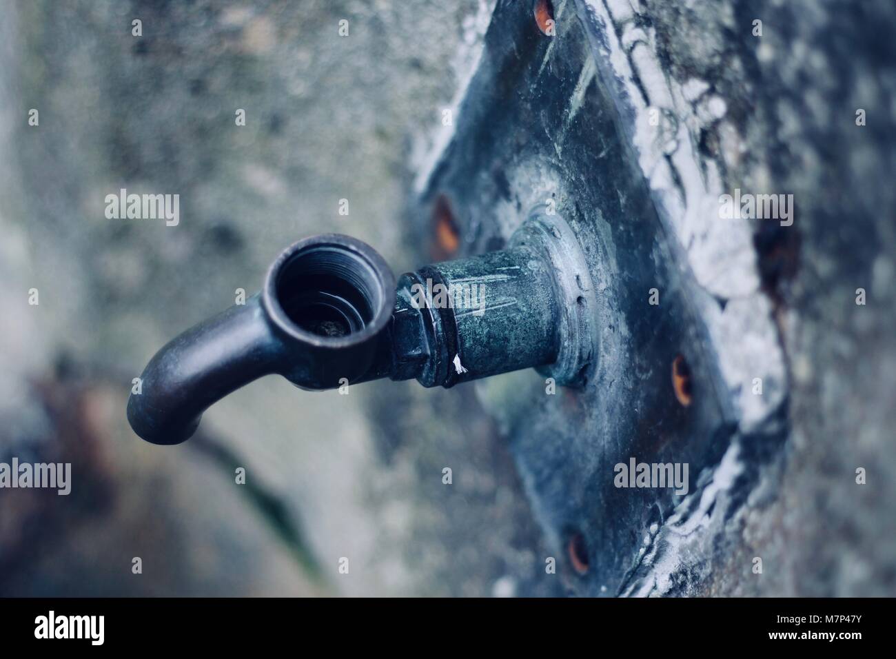 Old tap hi-res stock photography and images - Alamy