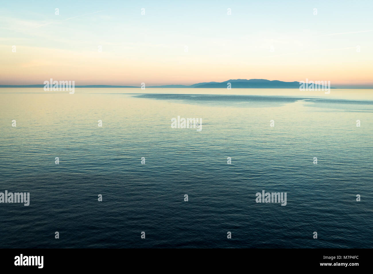 Emerald green ocean hi-res stock photography and images - Alamy