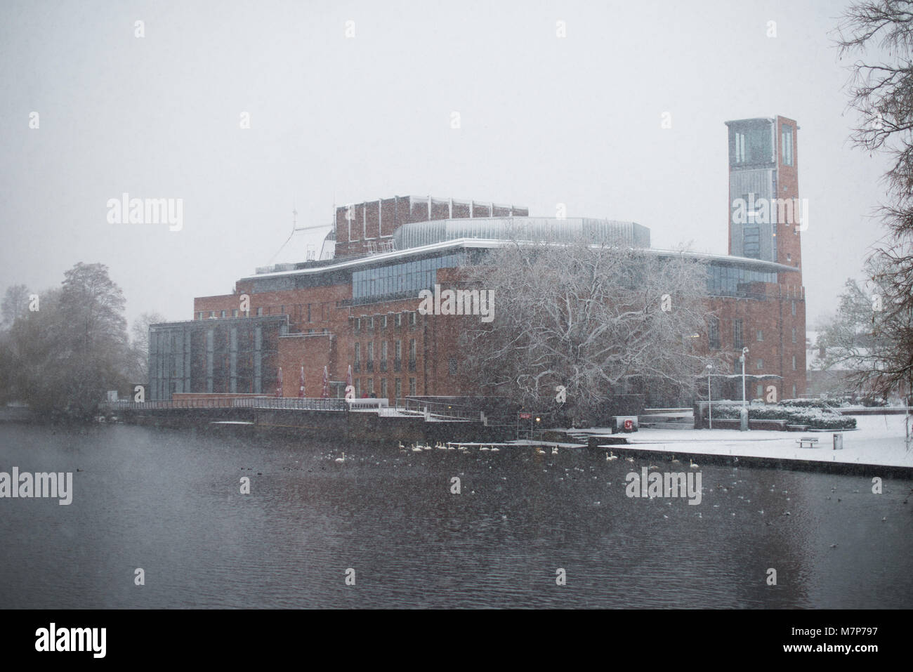 Tempest shakespeare globe hi-res stock photography and images - Alamy