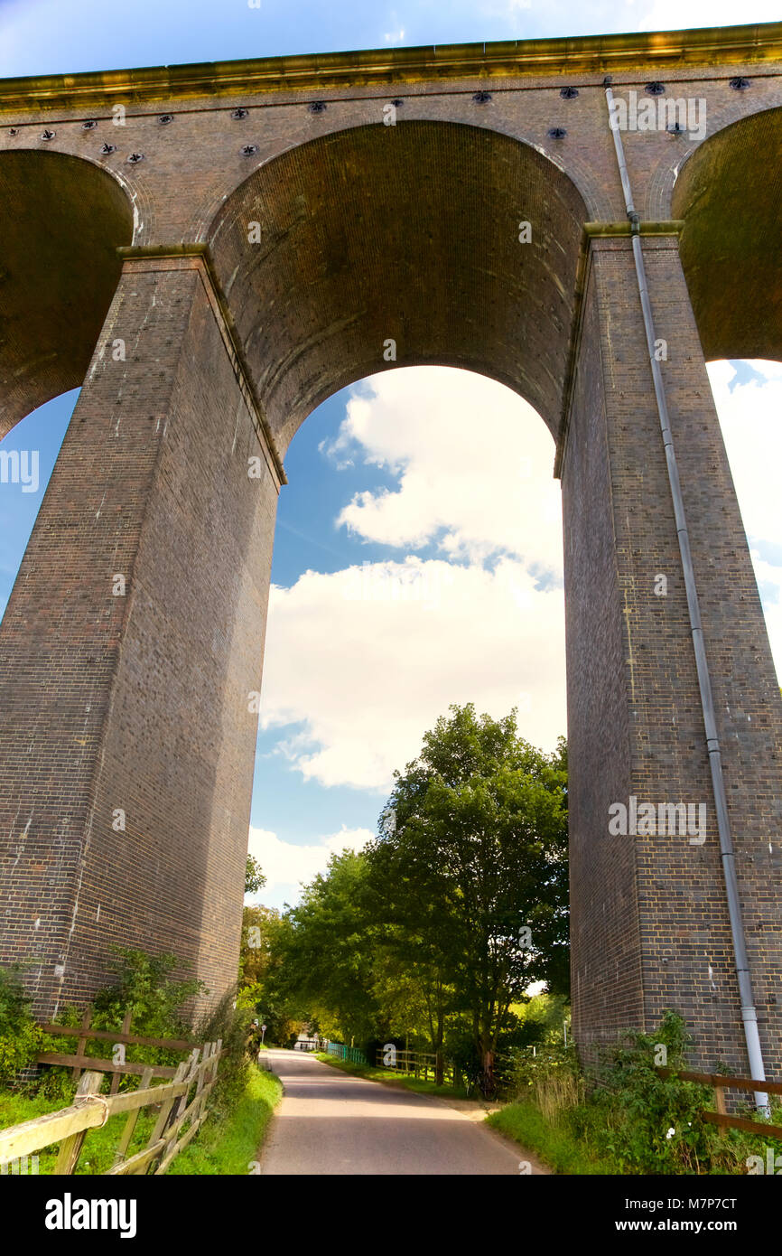 Welwyn viaduct hi-res stock photography and images - Alamy