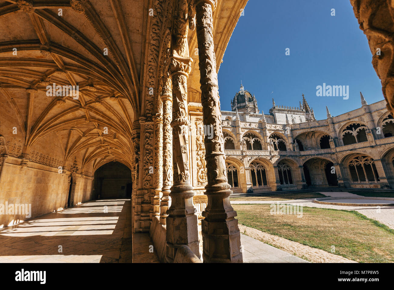 Manueline architecture hi-res stock photography and images - Alamy