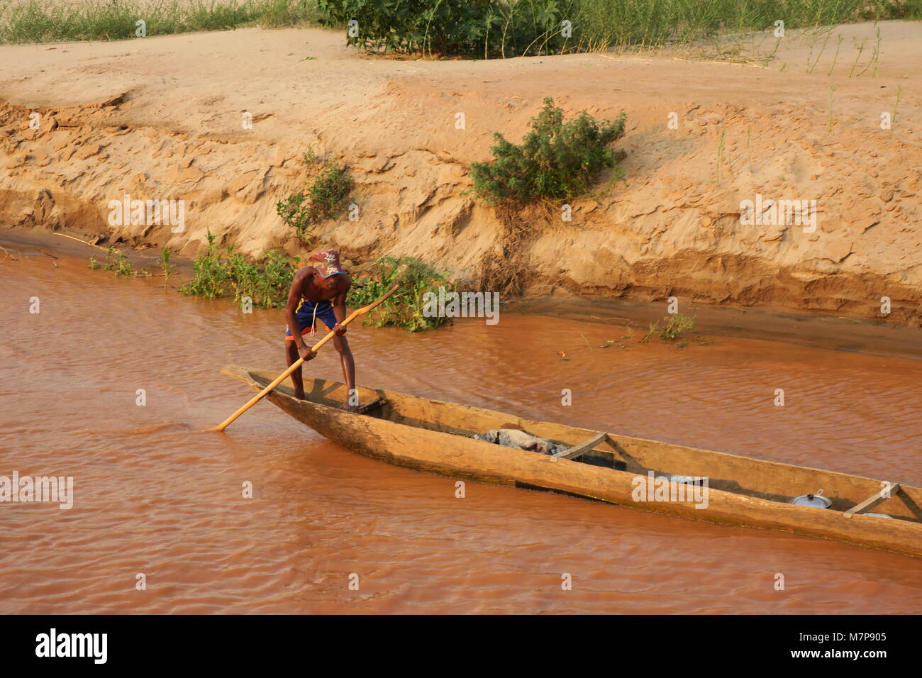 Pirogue, dugout, canoe on Tsiribihina river, Madagascar Stock Photo - Alamy