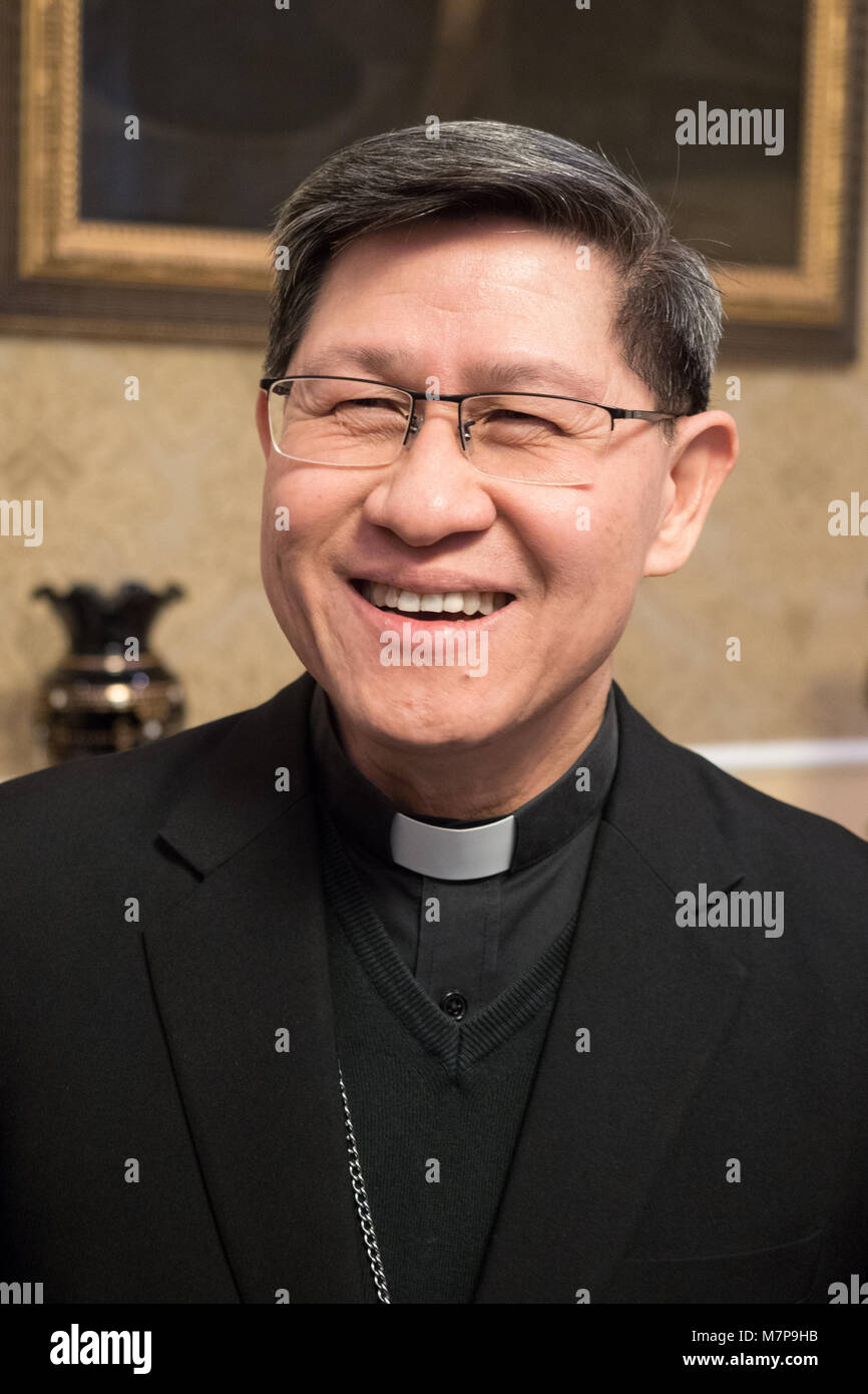 Cardinal luis antonio tagle hi-res stock photography and images - Alamy