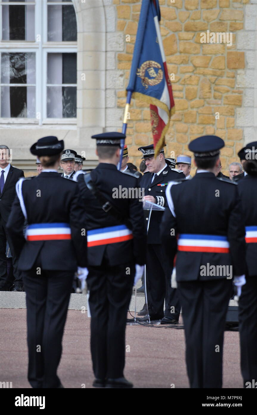 French police uniforms hi-res stock photography and images - Alamy
