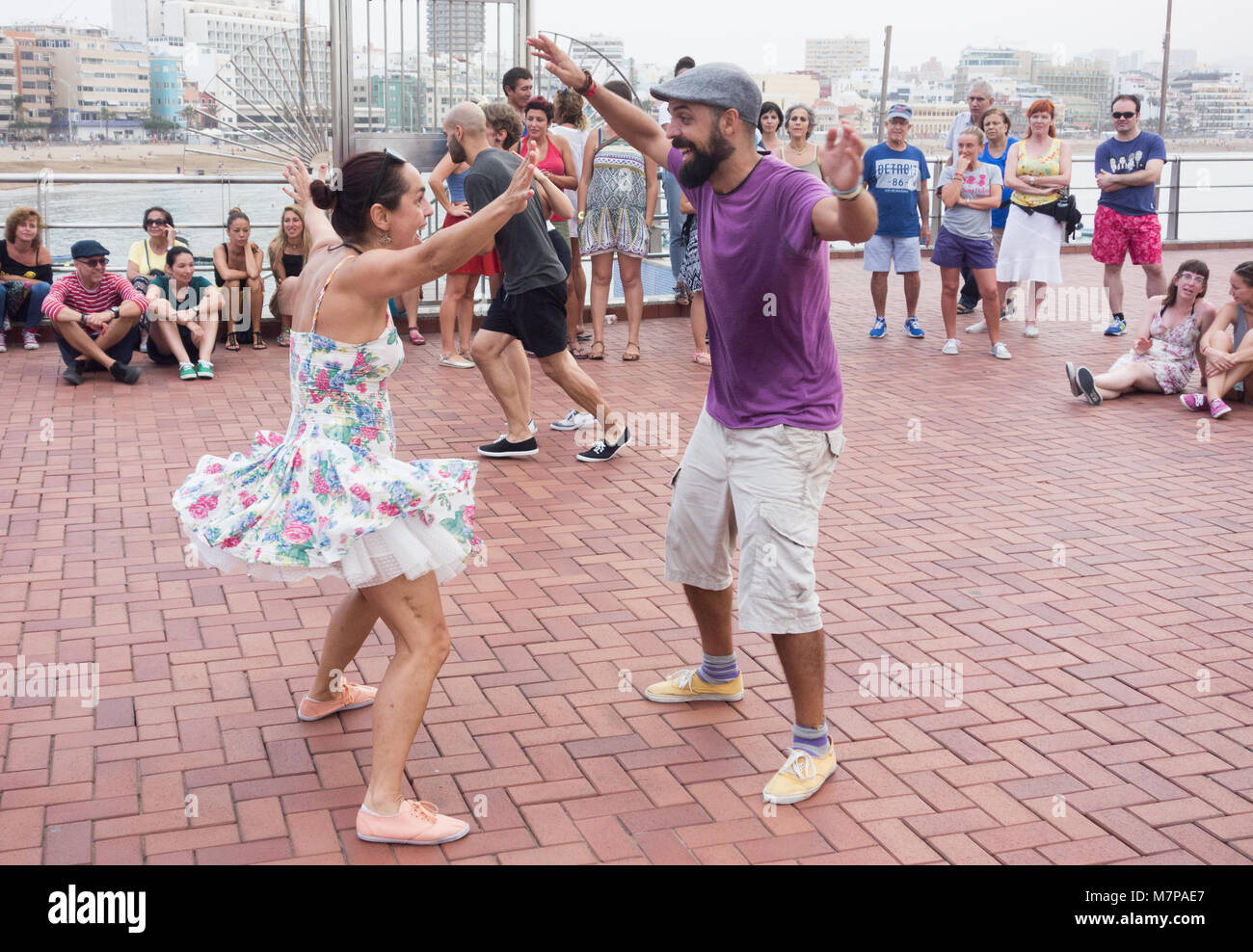 Swing dancing outdoors hi-res stock photography and images - Alamy