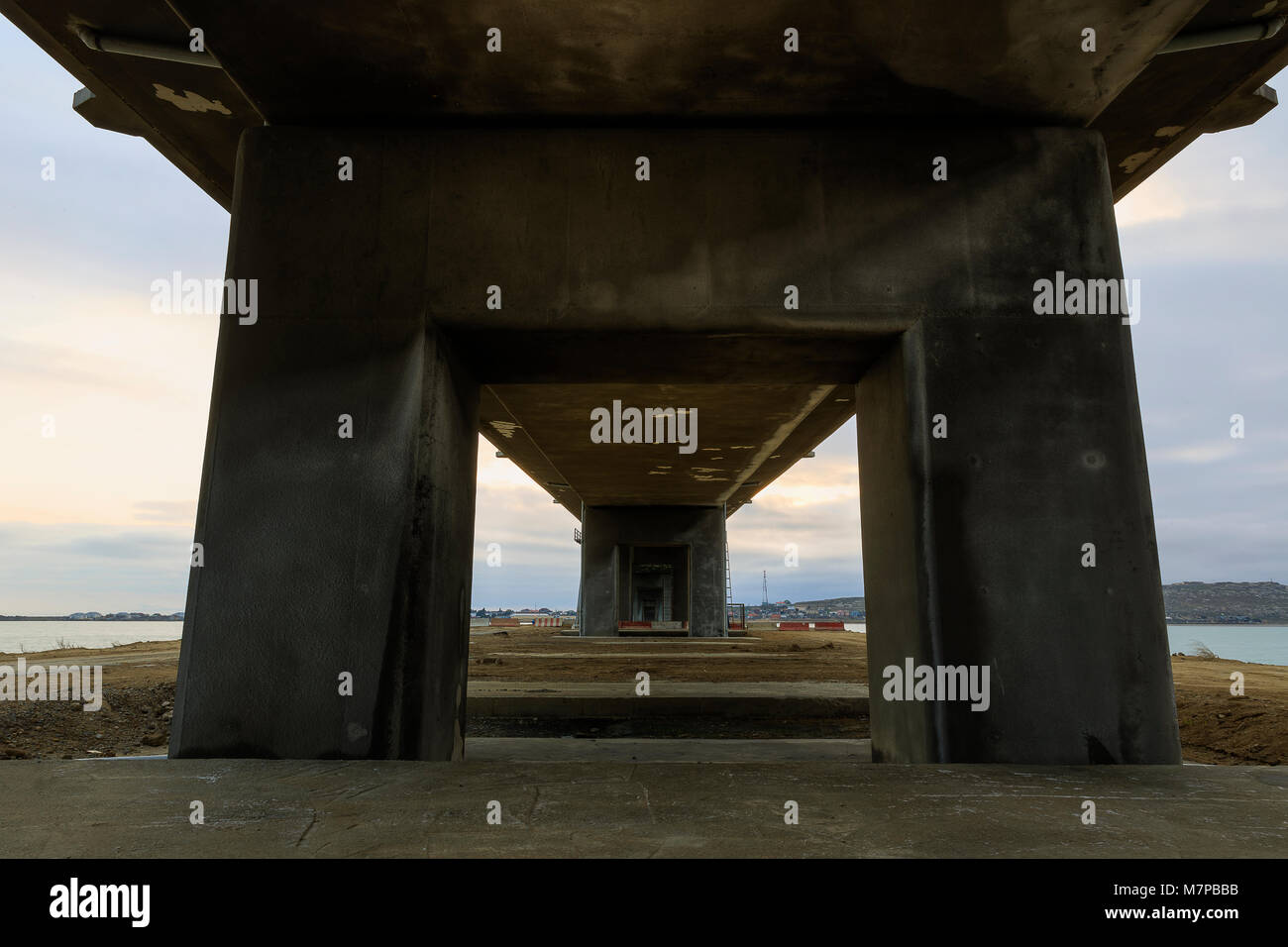 Building constructed under bridge hi-res stock photography and images ...