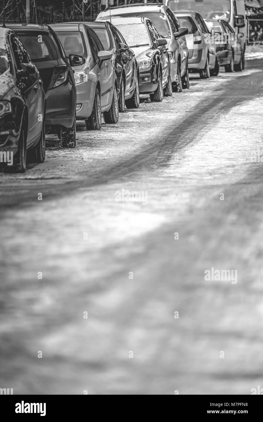 Row cars in parking Black and White Stock Photos & Images - Alamy