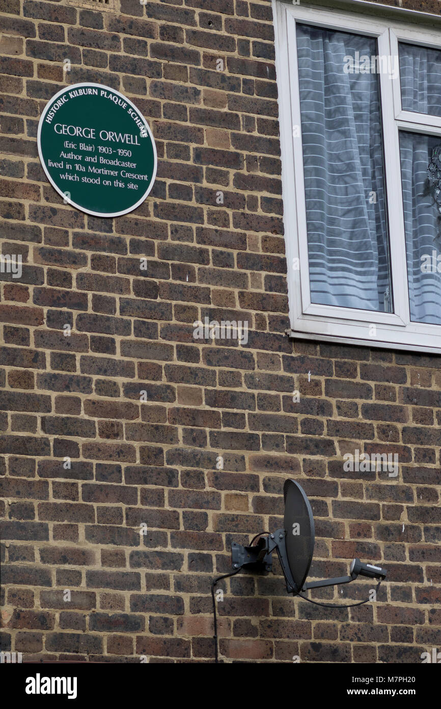 Plaque at Kington House, site of 10a Mortimer Crescent, London NW6 ...