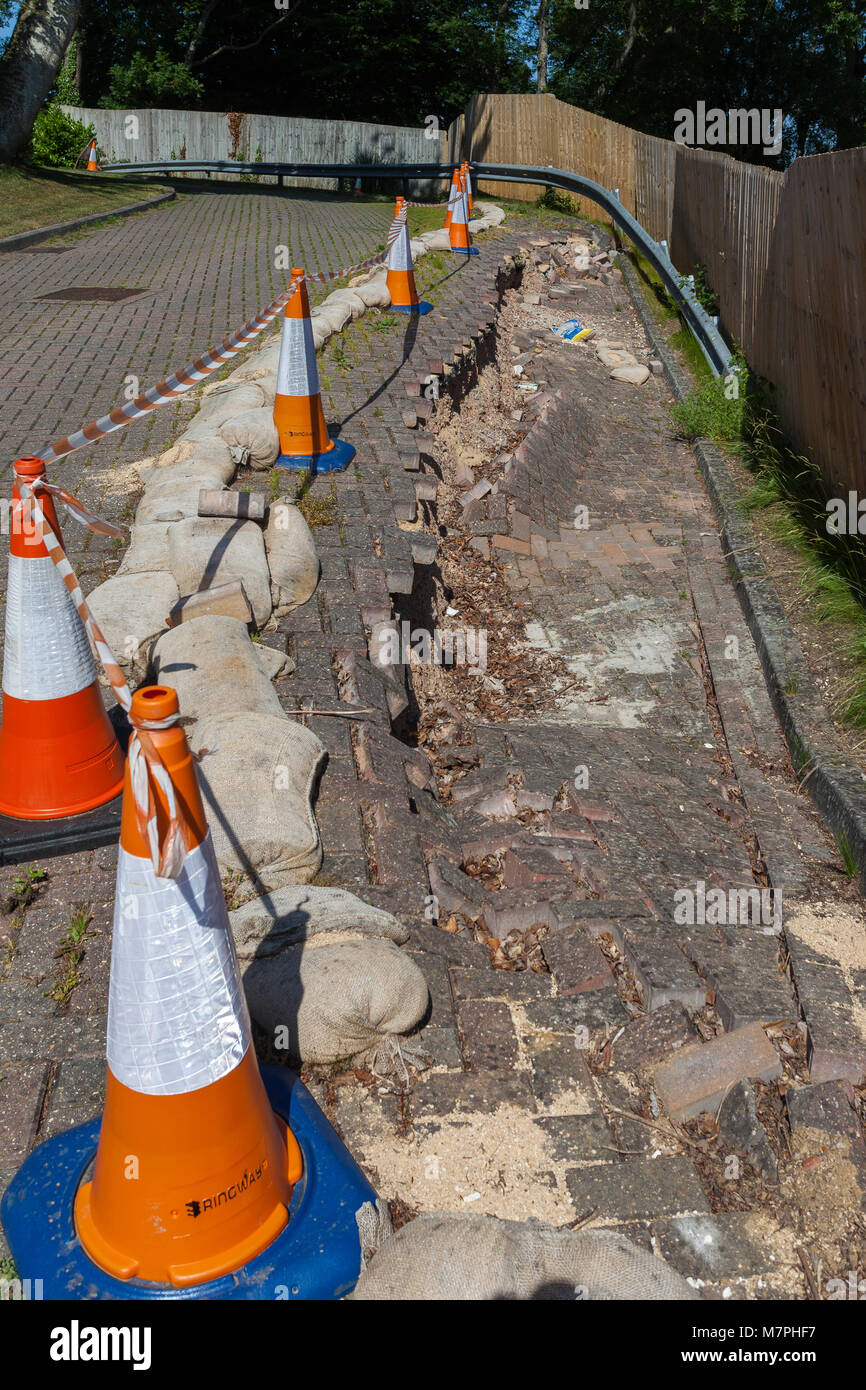 Subsidence damage hi-res stock photography and images - Alamy
