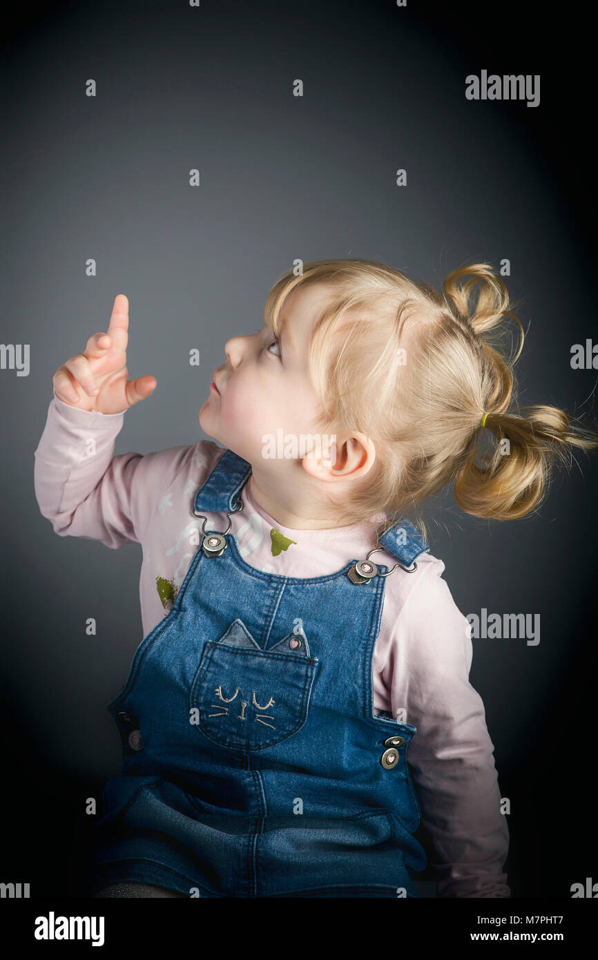 Child look up girl hi-res stock photography and images - Alamy