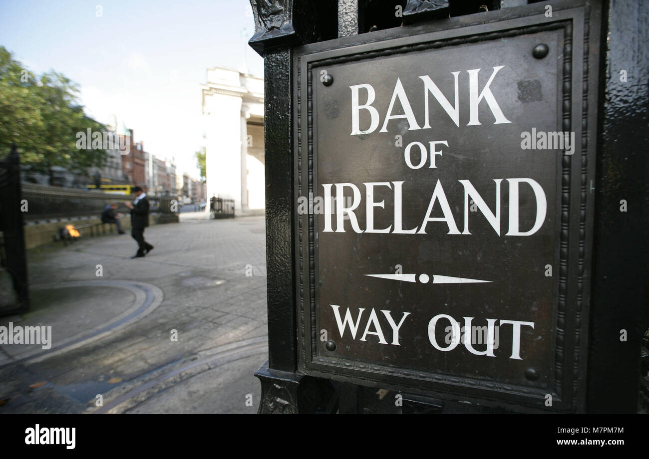 Anglo irish bank headquarters in dublin hi-res stock photography and ...