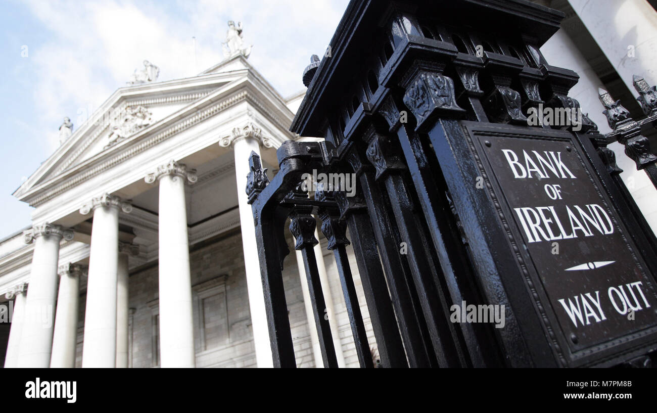 Bank Of Ireland Headquarters in Dublin, Ireland, 1 Oct, 2008. The Irish ...