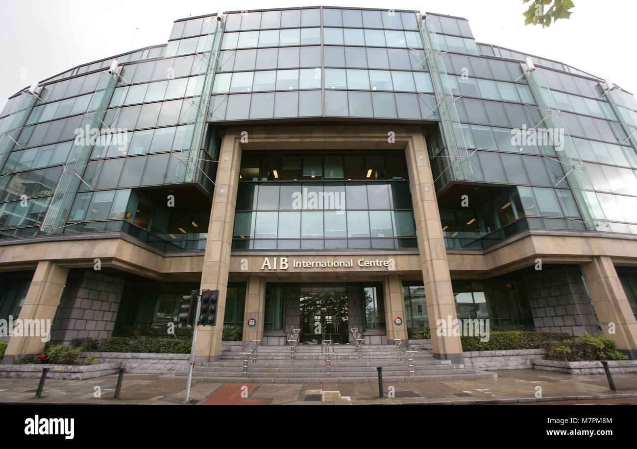 The Allied Irish Bank in Dublin city centre, Ireland, 1 Oct, 2008. The ...