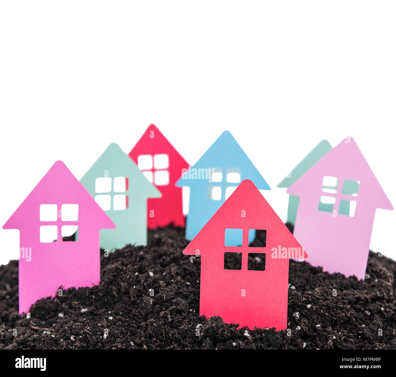 Cardboard houses hi-res stock photography and images - Alamy