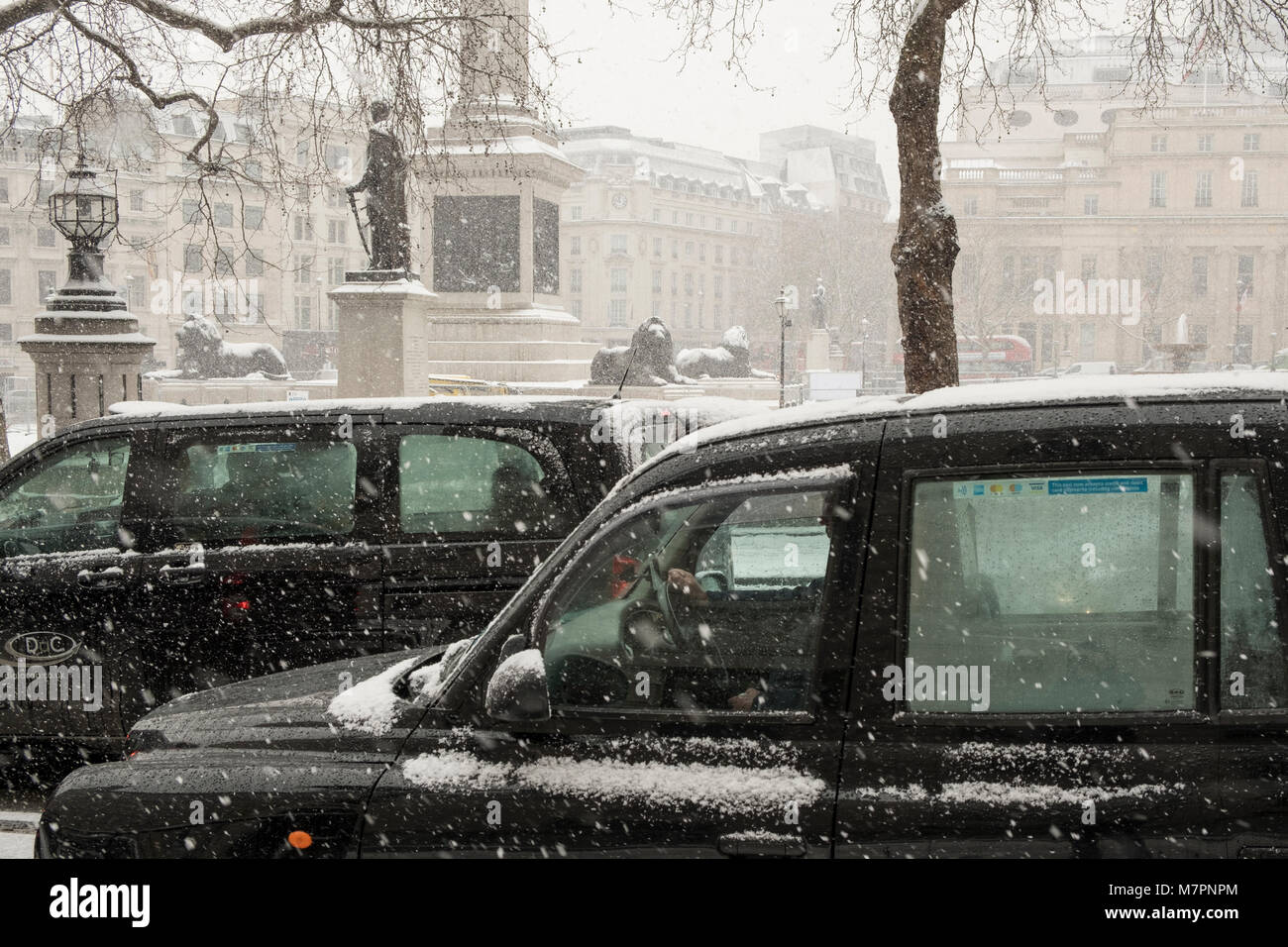 London snow 2018 hi-res stock photography and images - Alamy