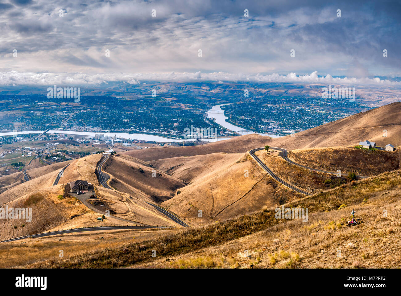 Highway spiral hi-res stock photography and images - Alamy