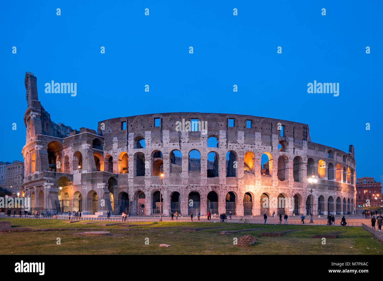 Romans colosseum square hi-res stock photography and images - Alamy