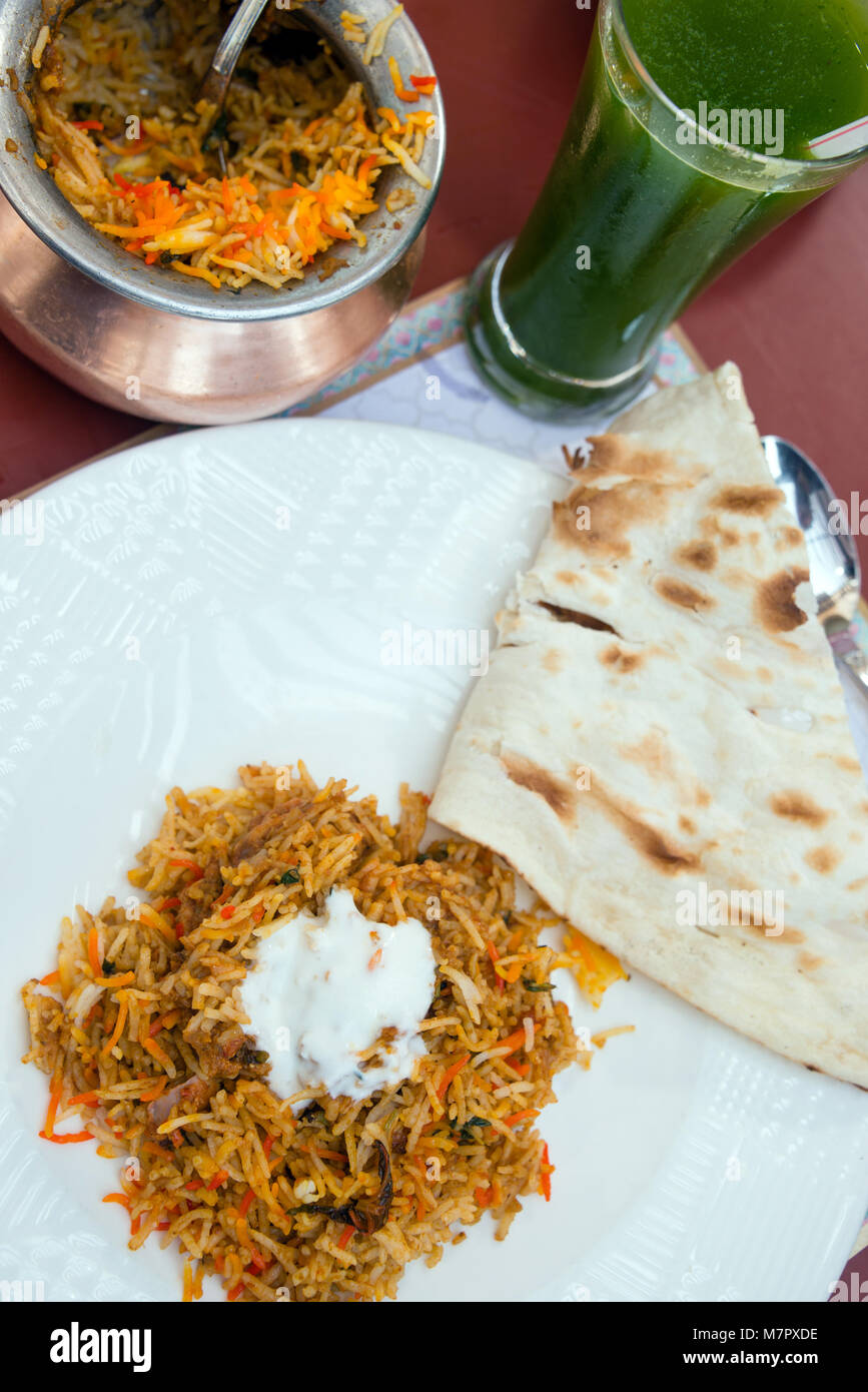 Meat chapati plate chapati hi-res stock photography and images - Alamy