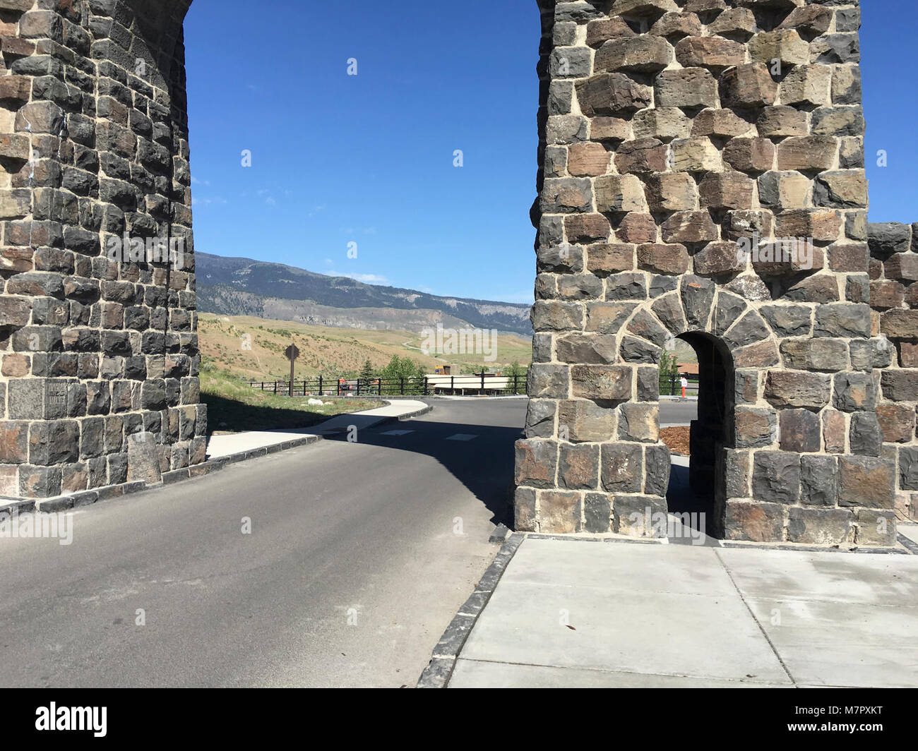 Roosevelt Arch, looking north Stock Photo - Alamy