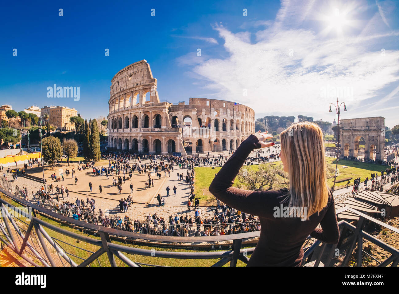 Beautiful italian woman in rome hi-res stock photography and images - Alamy