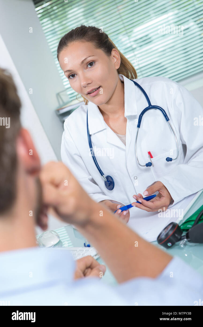 doctor giving advice to the patient Stock Photo - Alamy