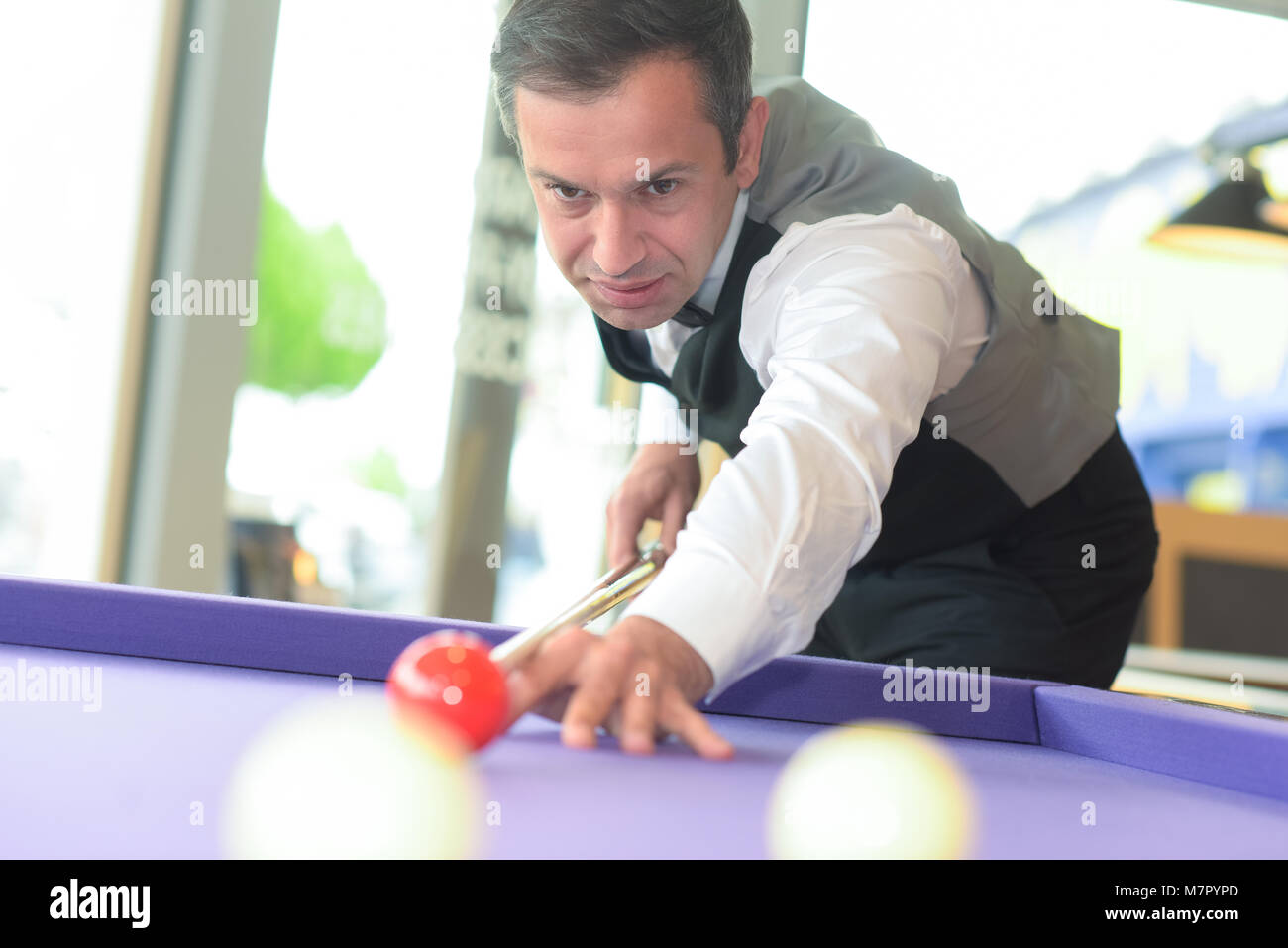 Billiards player hi-res stock photography and images - Alamy