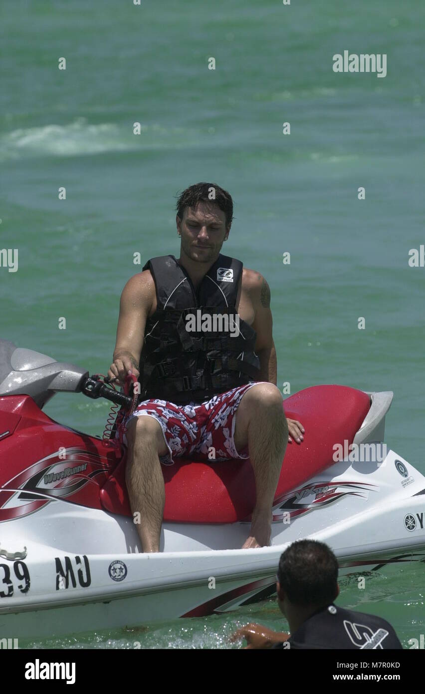 Brittany spears 2005 hi-res stock photography and images - Alamy