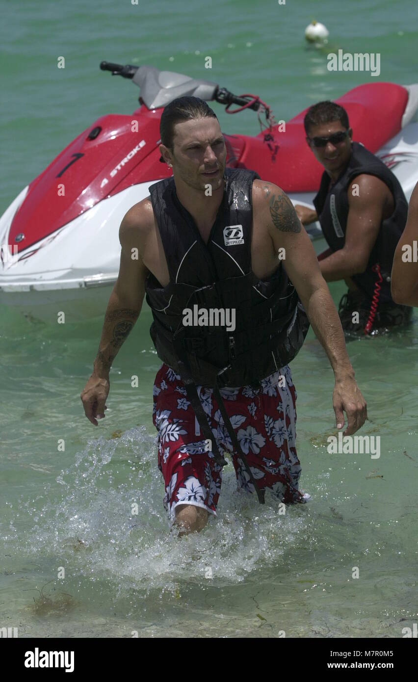Brittany spears 2005 hi-res stock photography and images - Alamy