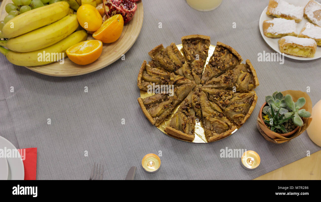 Festive food tart fruits hi-res stock photography and images - Alamy