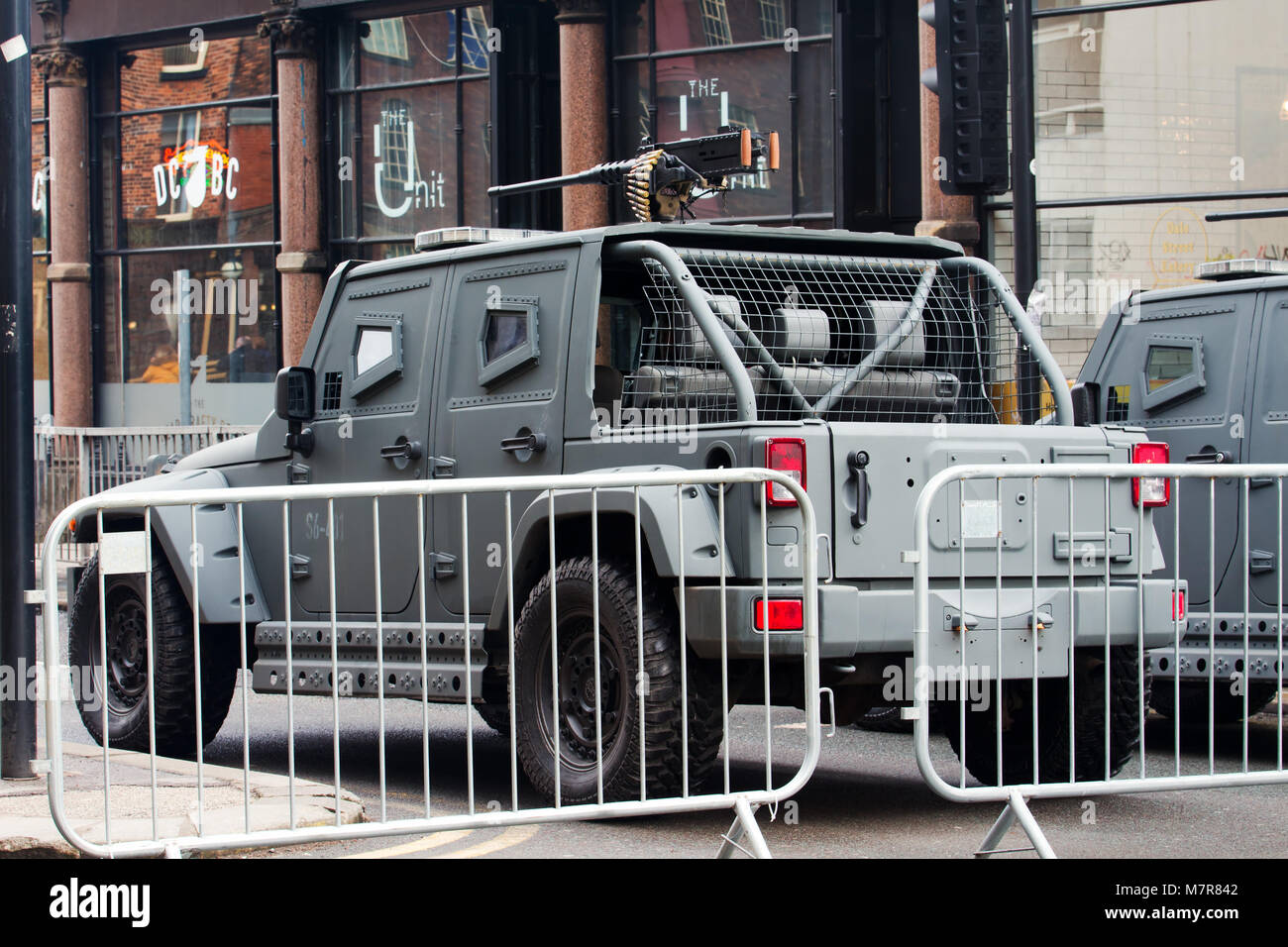 Shoot out movie hi-res stock photography and images - Alamy