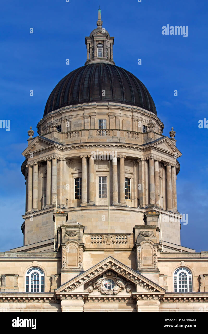 The dome on the Port of Liverpool Building on Liverpool Waterfront ...