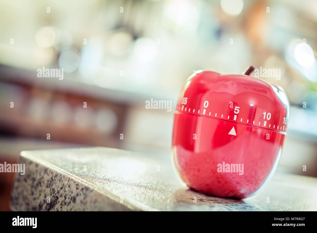 5 Minutes - Red Kitchen Egg Timer In Apple Shape Stock Photo - Alamy