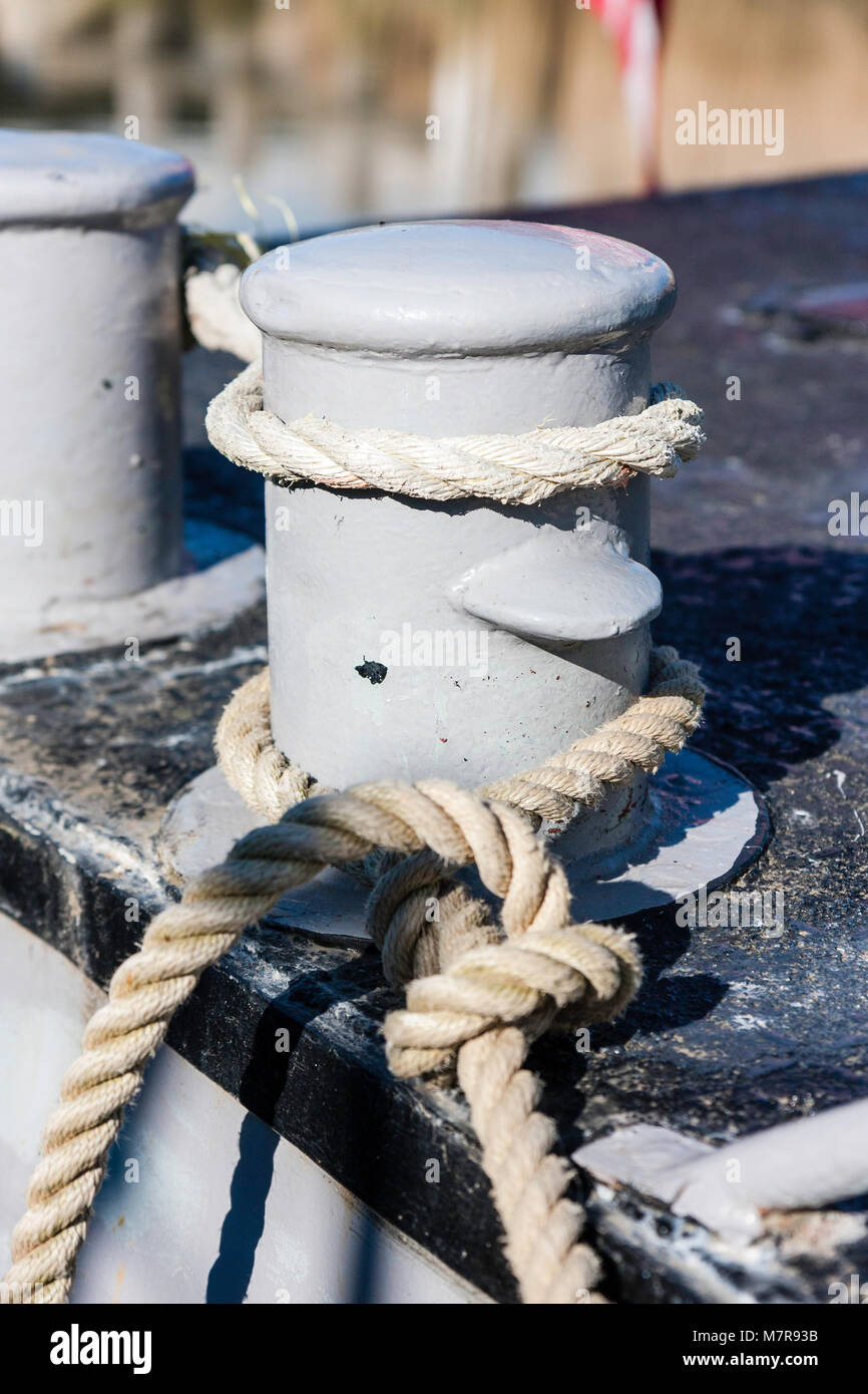 P22 American patrol boat. Bollard with docking rope around Stock Photo ...