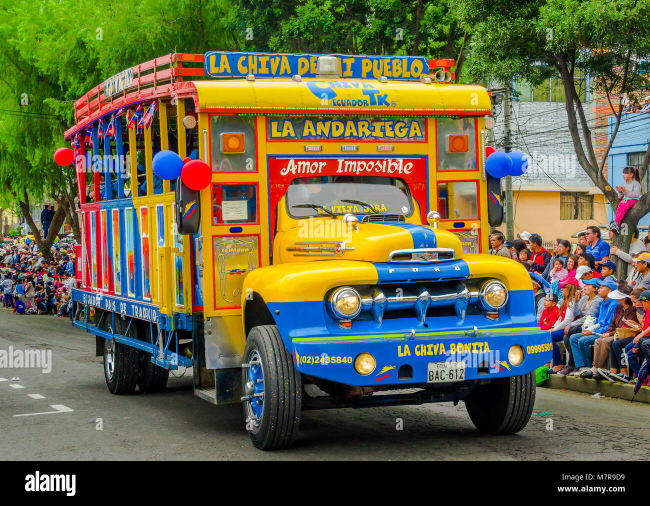Ecuador buses hi-res stock photography and images - Alamy