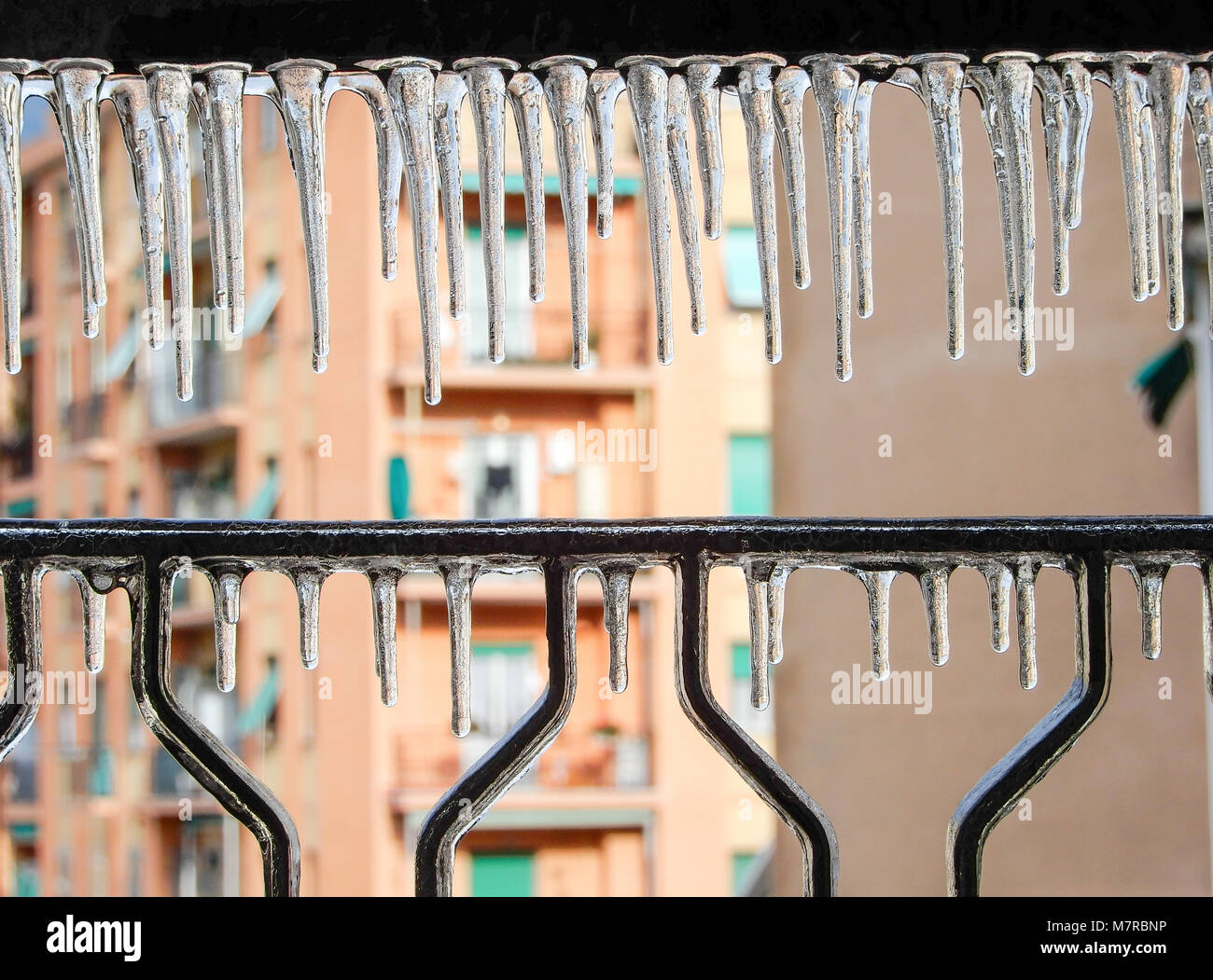 Freeze railing hi-res stock photography and images - Alamy