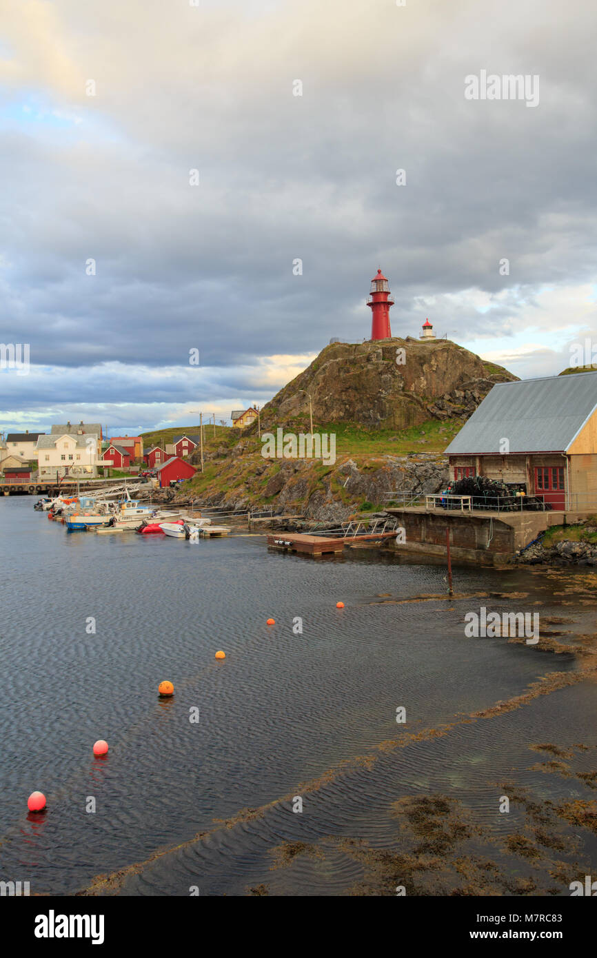 Ona lighthouse on Ona Island - old fishing community in Sandoy ...