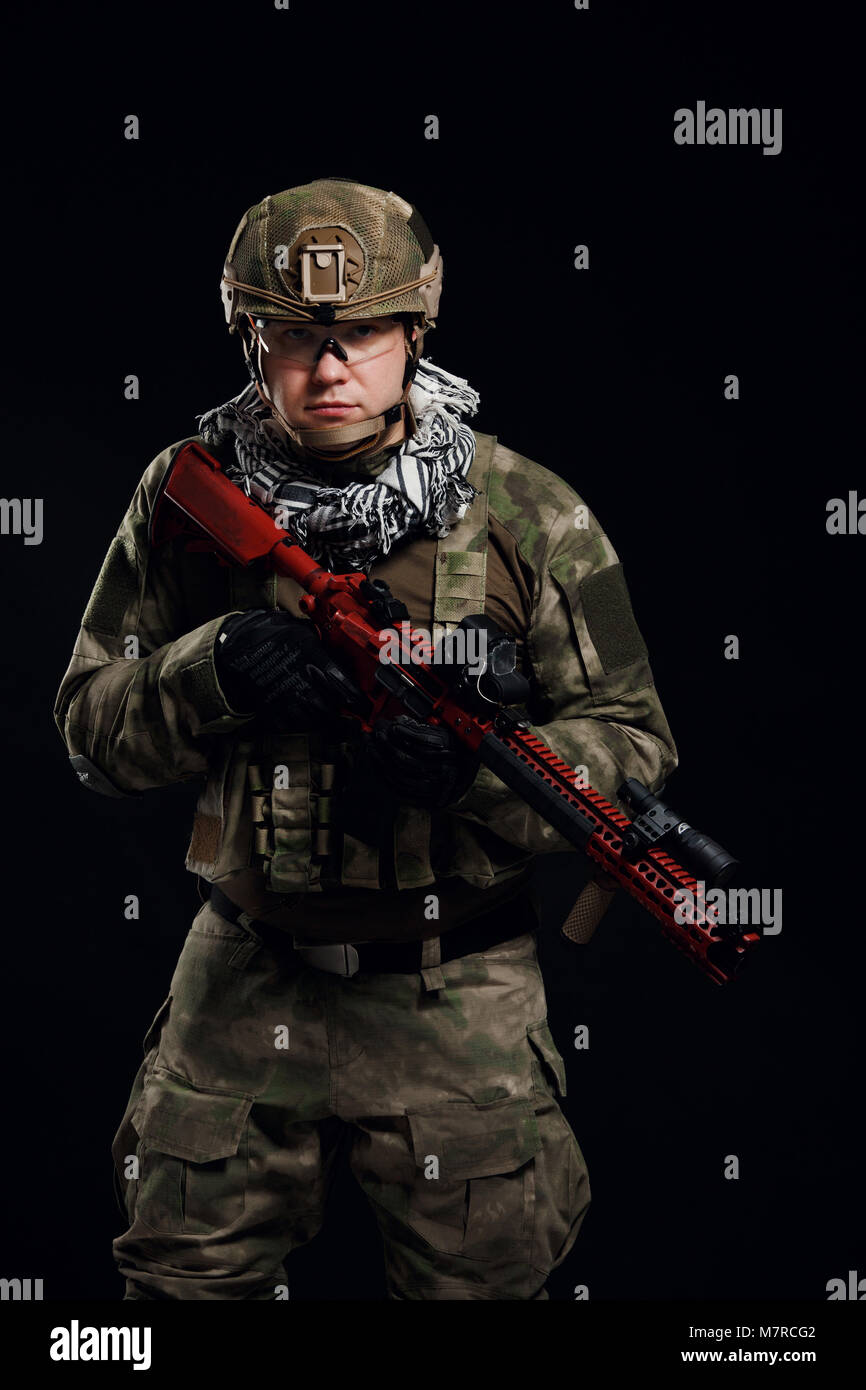 Picture of soldier with gun Stock Photo - Alamy