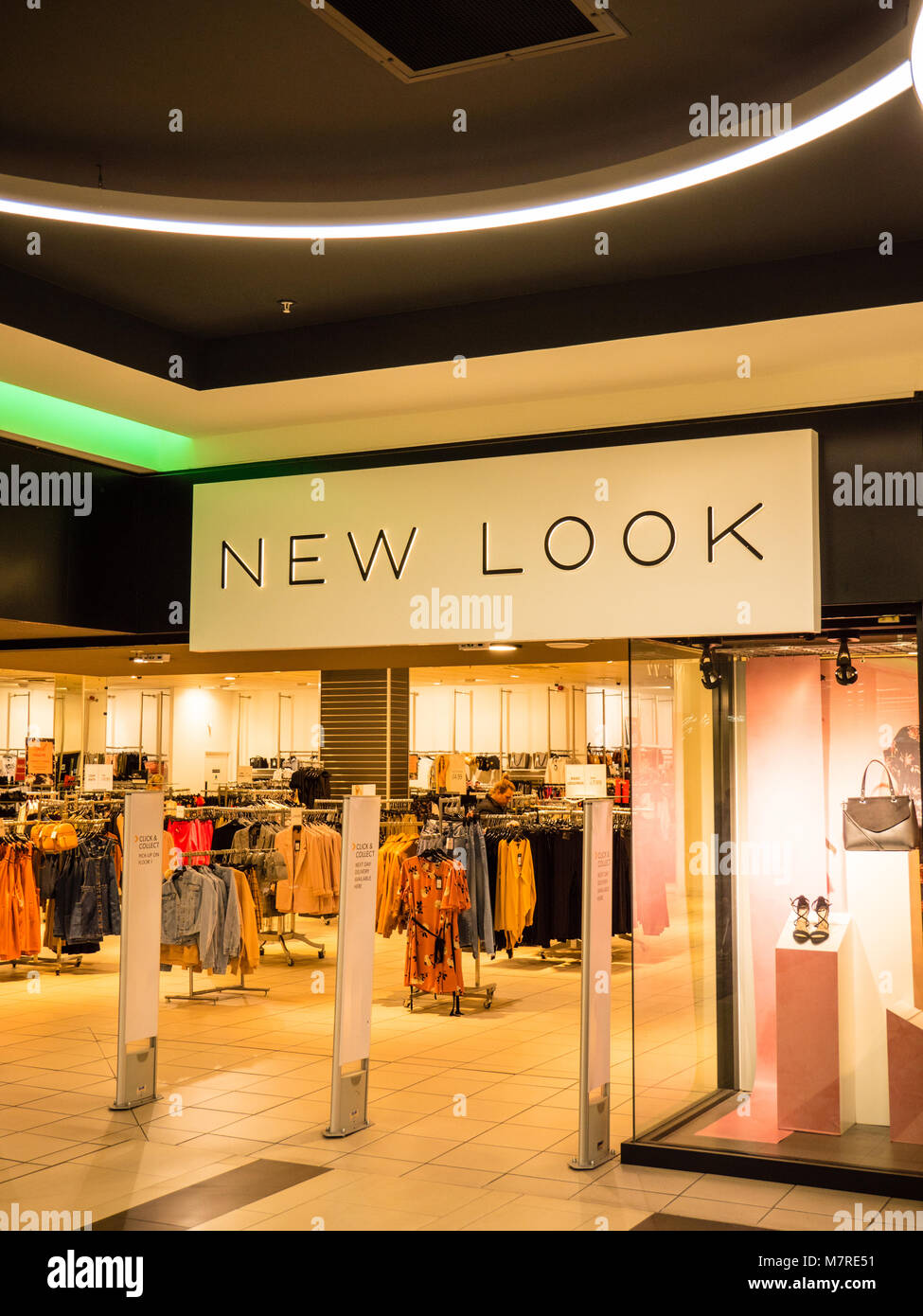 New Look Store, Broad Street Mall, Reading, Berkshire, England Stock ...